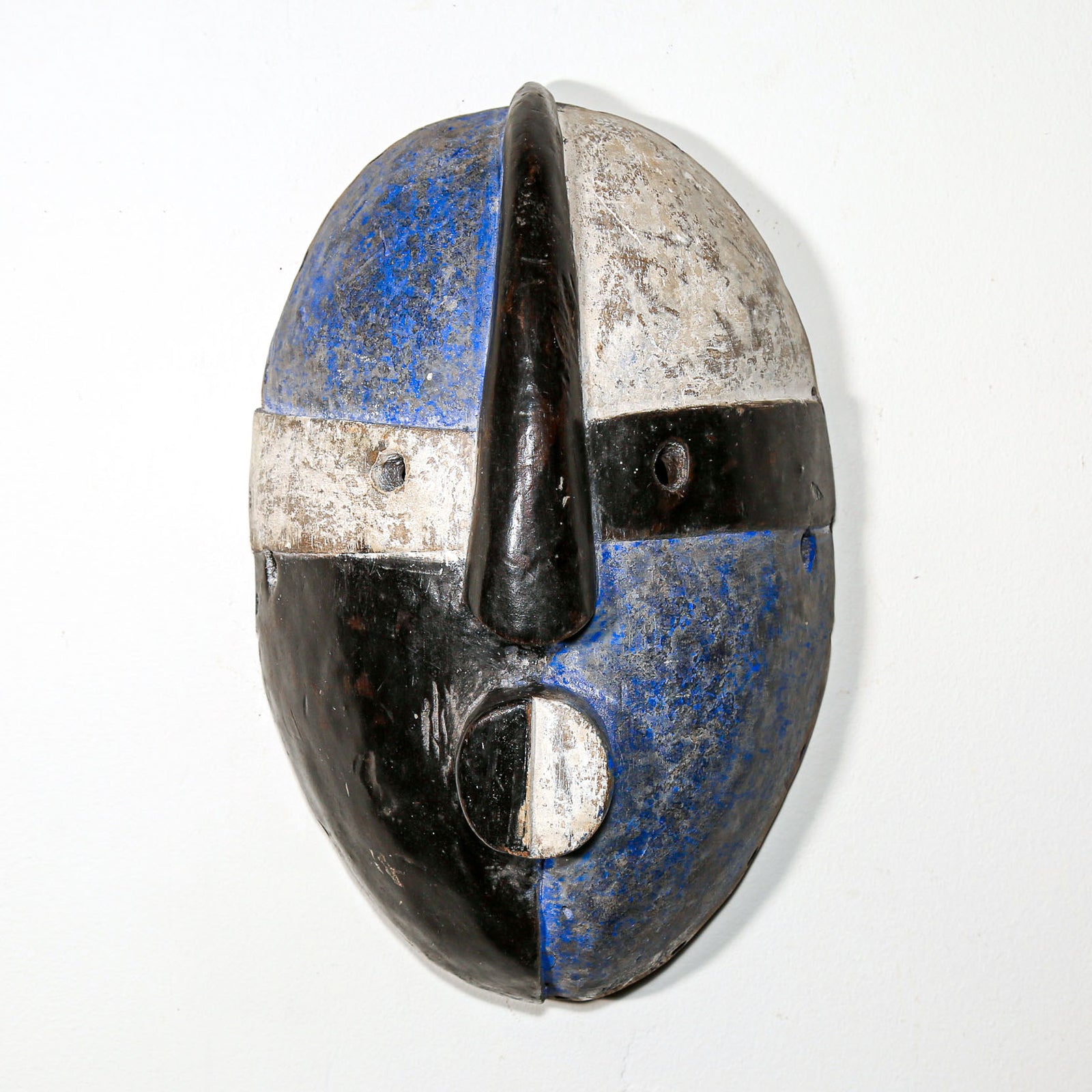 Hemingway Gallery | African Masks | Traditional African Art